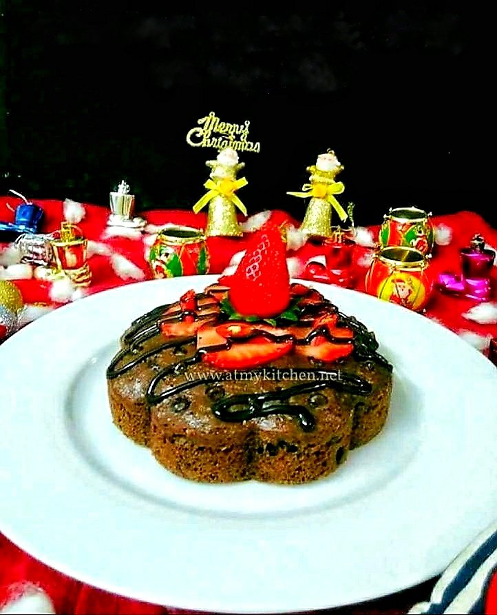 Chocolate strawberry chilly whisky cake/ Whisky chocolate cake/ Alcohol ...